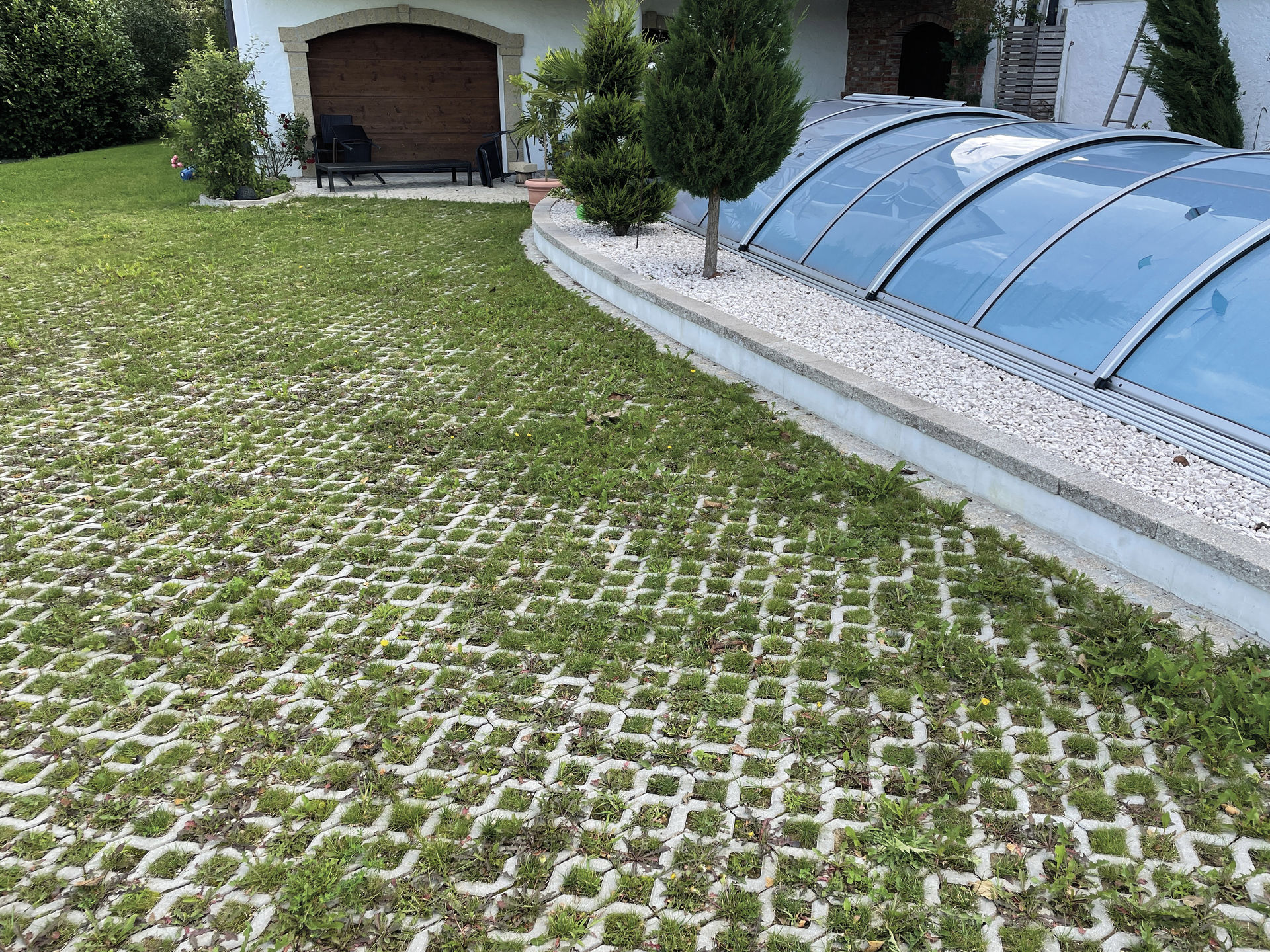 Rasengitterstein - Pflastersteine - Gartenbaustoffe - Ramböck