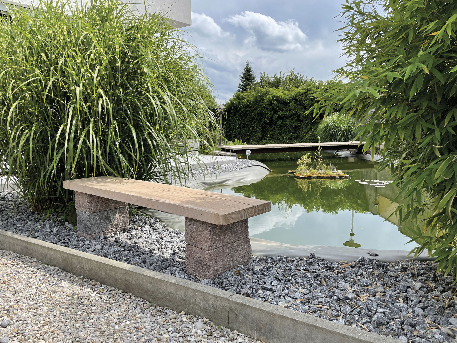 Randsteine - Begrenzungssteine - Gartenbaustoffe - Ramböck
